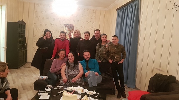 როგორ მიულოცეს ანრი ჯოხაძეს დედამ და მეგობრებმა დაბადების დღე მშობლები