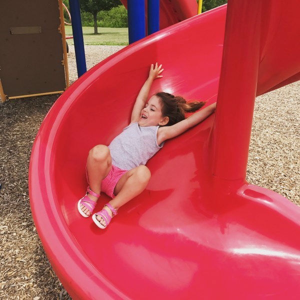 ნუ დაჯდებით ბავშვთან ერთად სასრიალოზე! - საგანგაშო სტატისტიკა - მშობლები