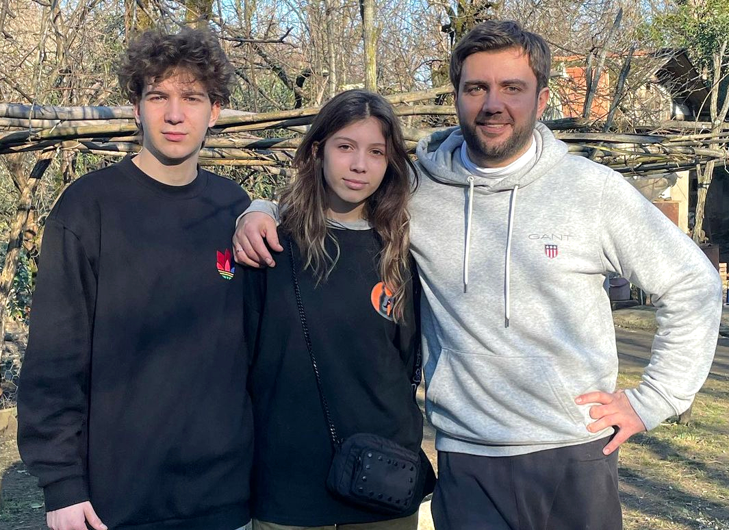 „უცნაური შეგრძნებაა, აბიტურიენტის მამა რომ ვარ და იგივენაირად ...