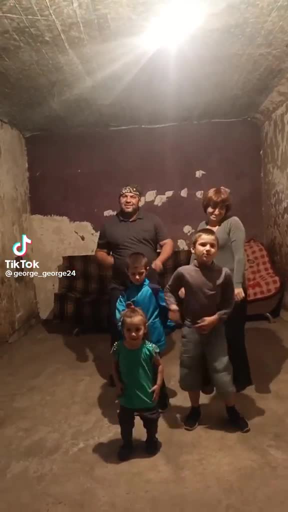 მხიარული ოჯახი ოზურგეთიდან მშობლები